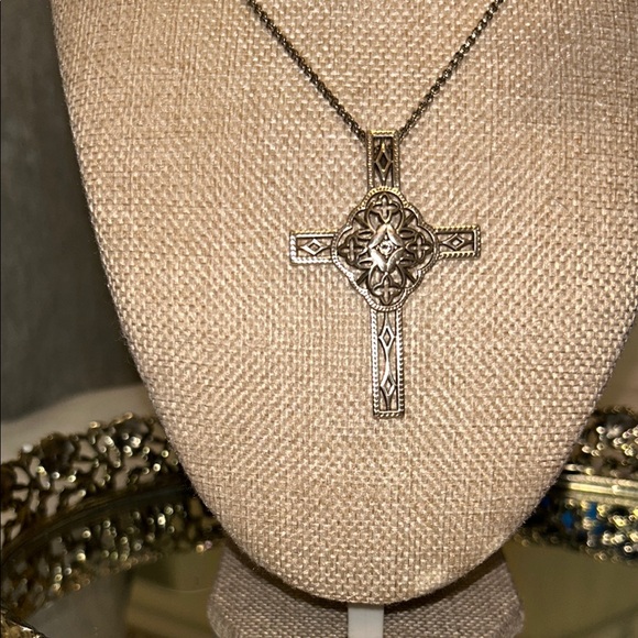 Brighton | Jewelry | Brighton Nwt Beautiful Cross Necklace Intricate ...